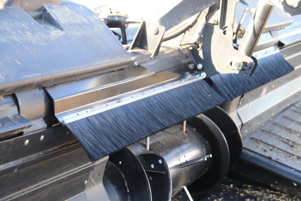 Lankota Grain Saver Brush Kit, Suits MacDon Flex Draper heads | LANBSMC75